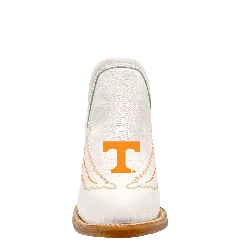 THE UNIVERSITY OF TENNESSEE: WOMEN'S
